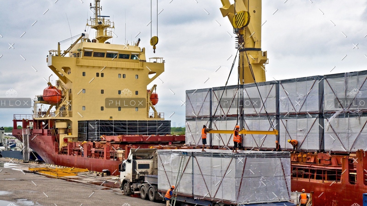 Unloading Container Ships – Mahidol Vivax Research Unit (MVRU)